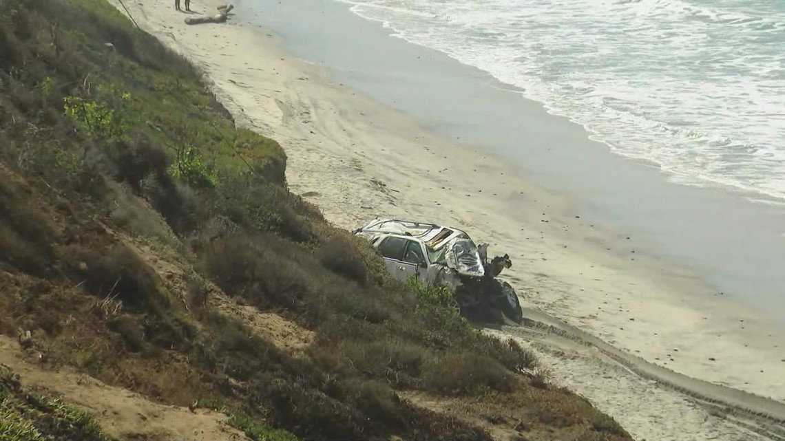 SUV flies off cliff in Carlsbad | cbs8.com