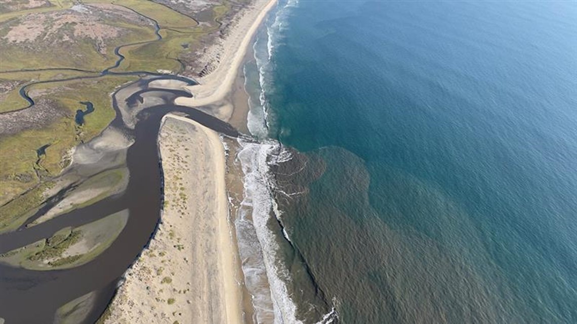 Most beaches closed in San Diego due to sewage contamination | cbs8.com