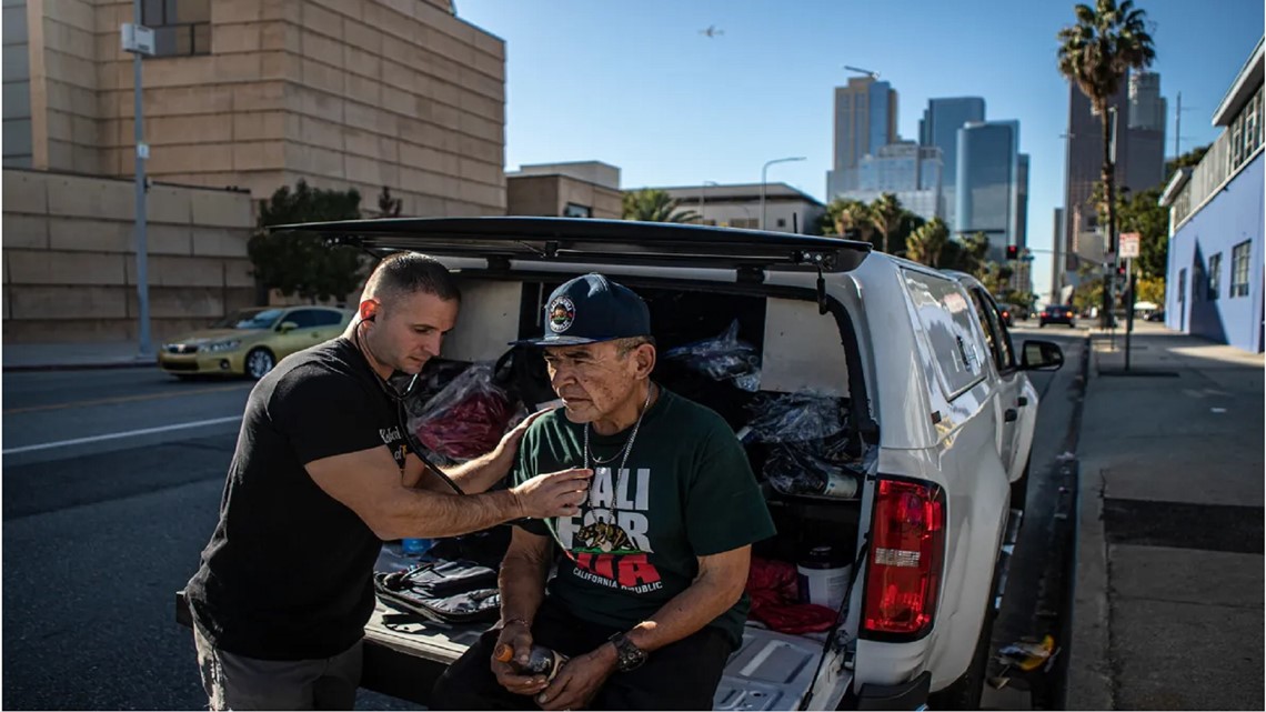 More street medicine teams tackle the homeless crisis | cbs8.com