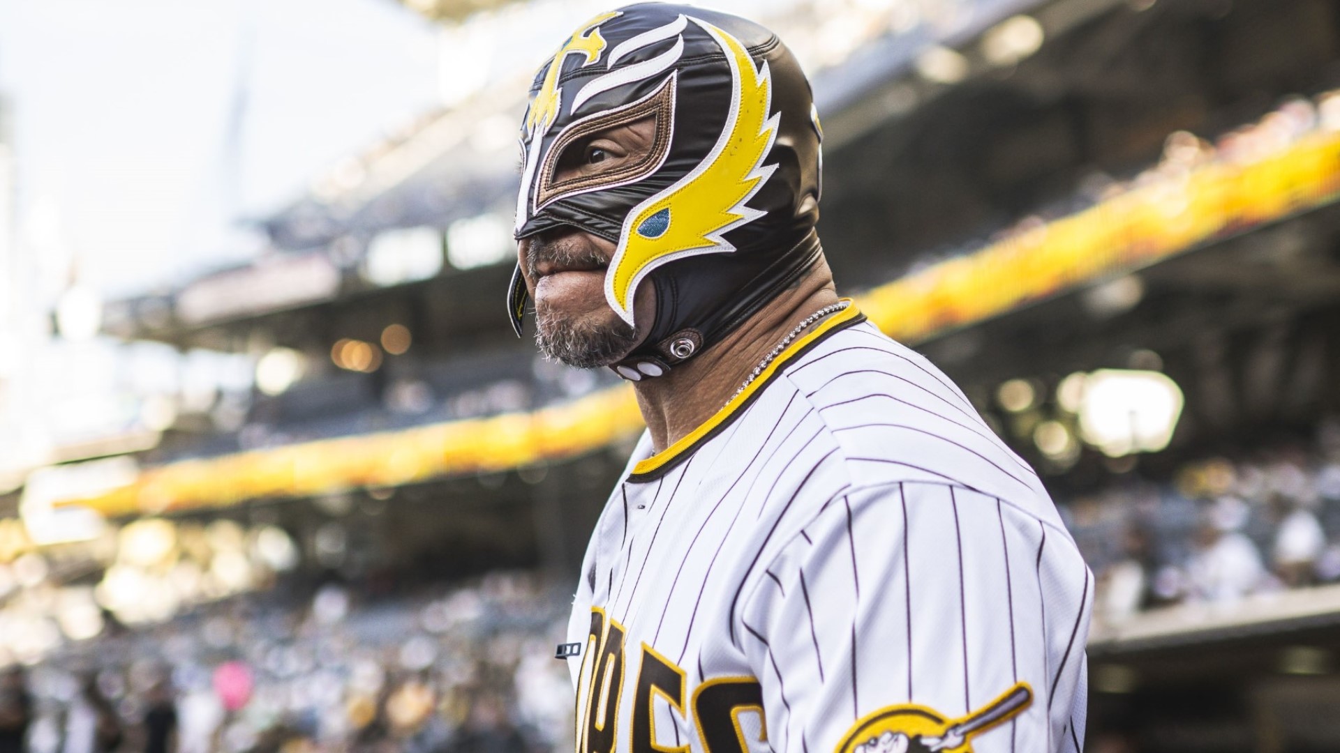 WWE Hall of Famer Rey Mysterio honored by Padres | cbs8.com