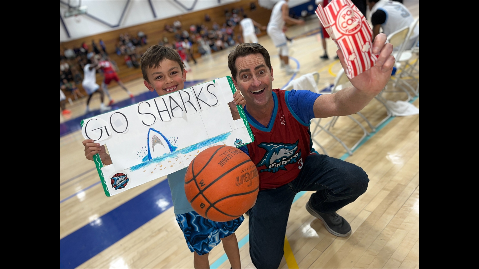 San Diego Sharks offer free family basketball fun | cbs8.com
