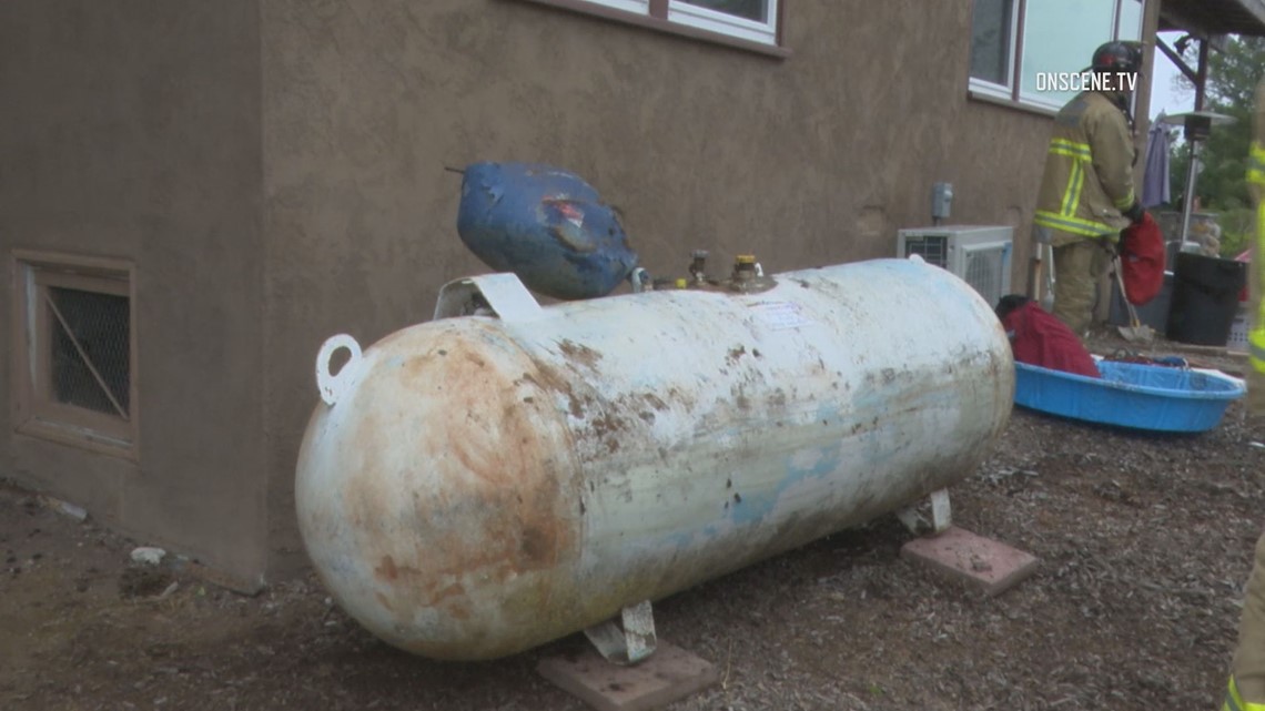 Tree topples propane tank in El Cajon prompting evacuations | cbs8.com
