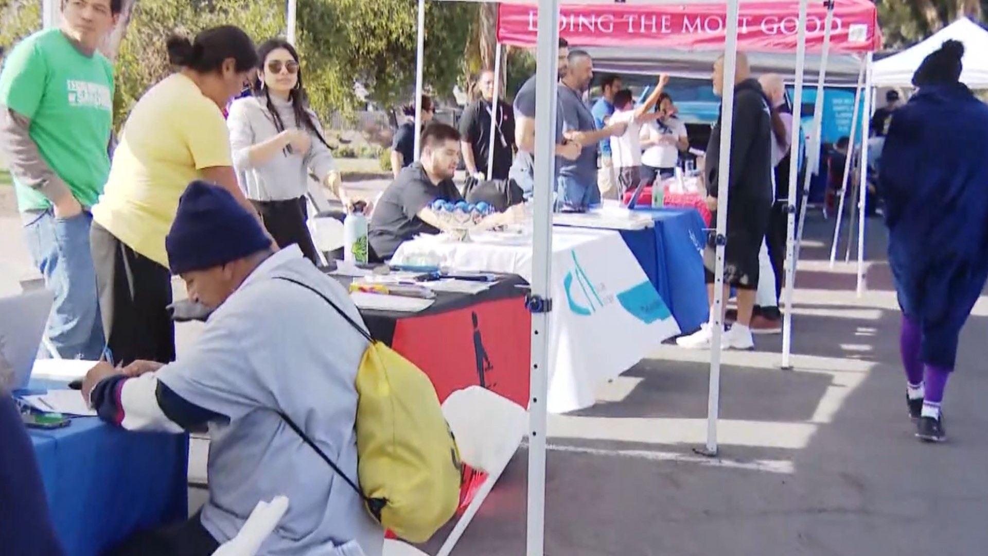 Homeless resource fair helps people take care of low-level misdemeanors ...