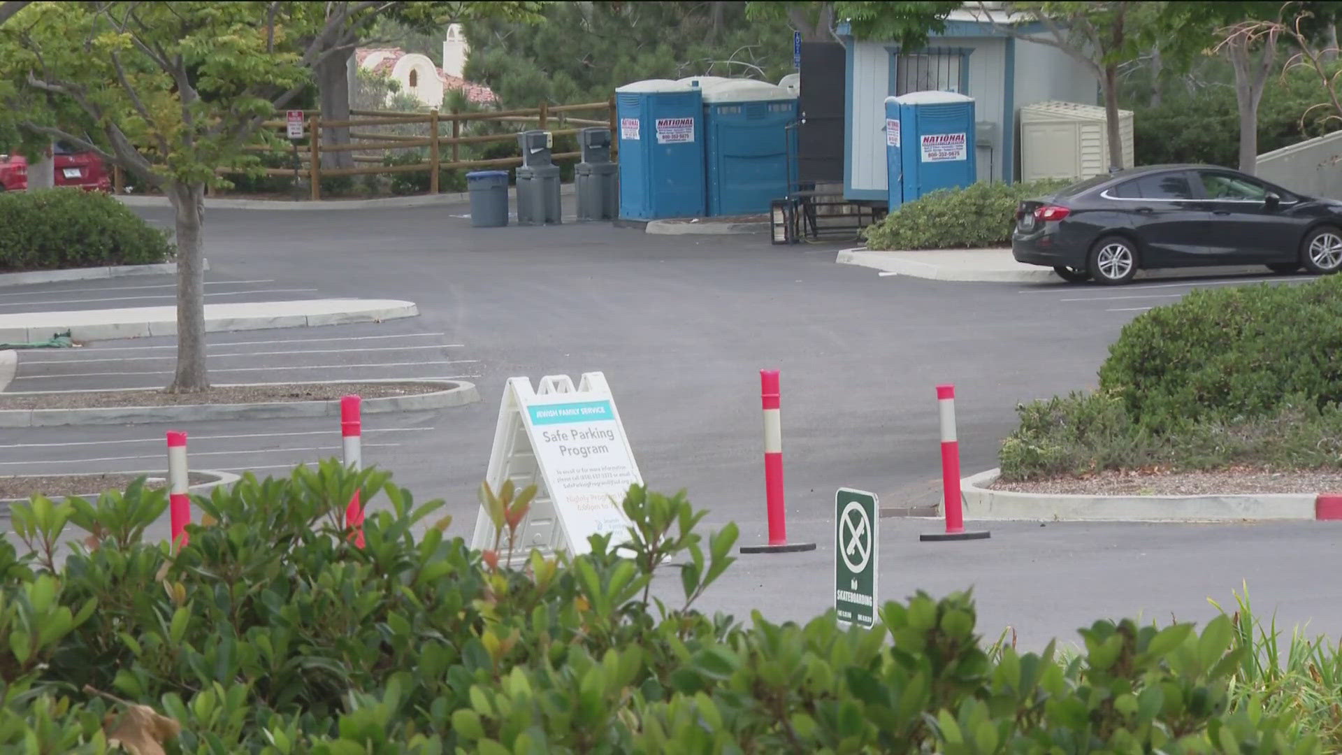 Encinitas Safe Parking Program set to close at year's end | cbs8.com