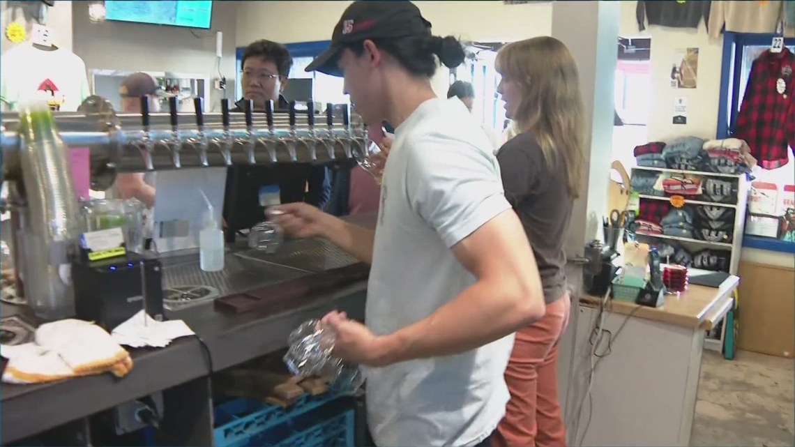 Prop 32 | CA voters decide if state raises minimum wage to $18/hr ...