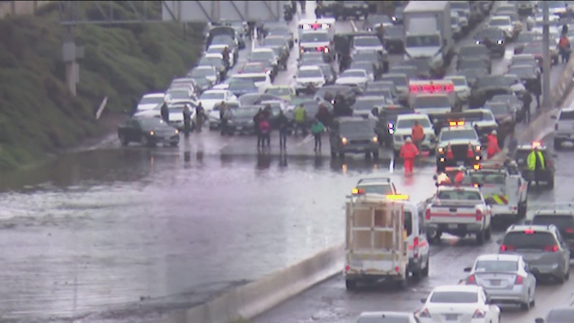 I-15 northbound lanes reopen after flooding, one lane blocked | cbs8.com