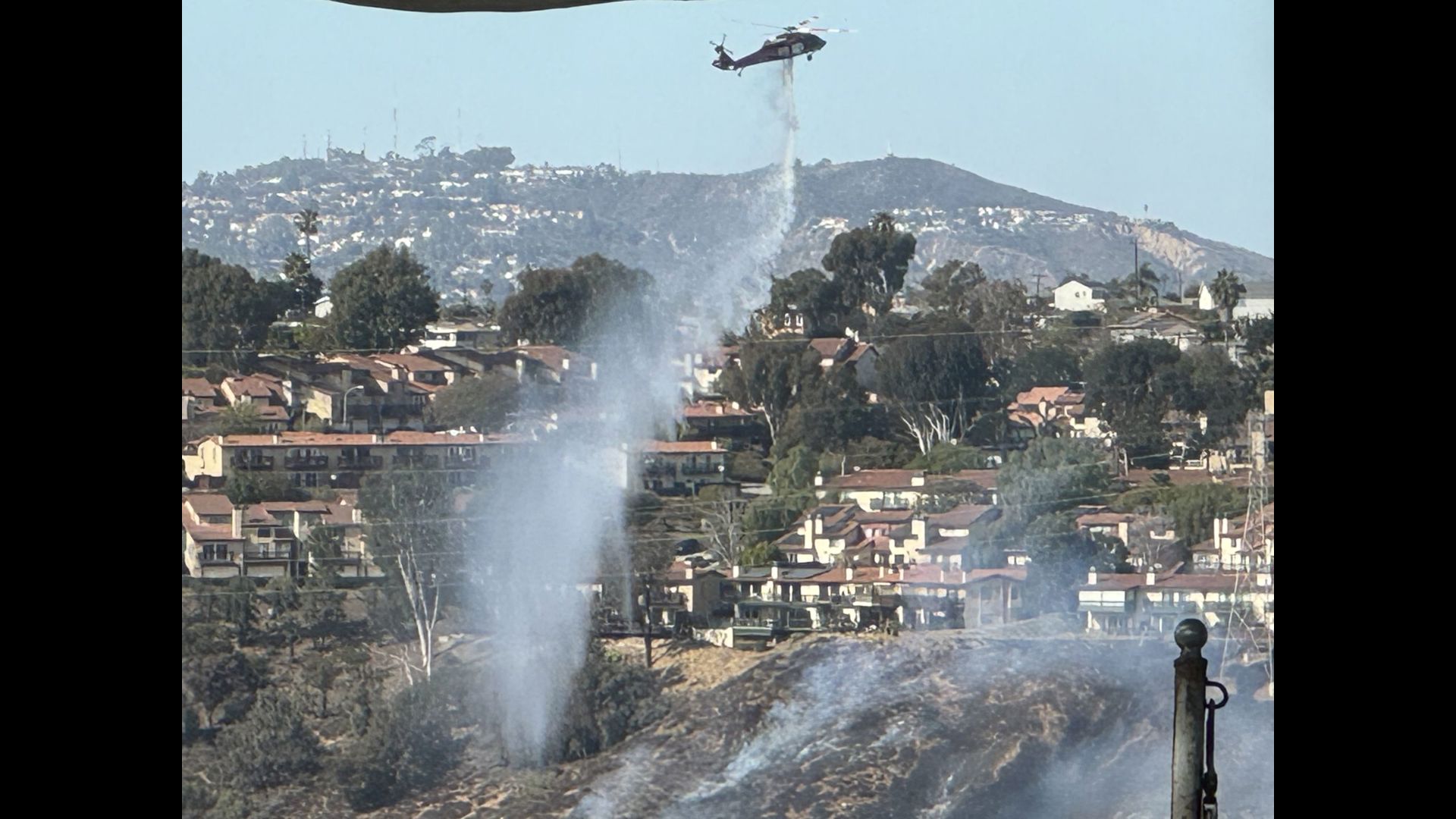 Brush fire, smoke, flames in San Diego near Fashion Valley Friars Rd ...