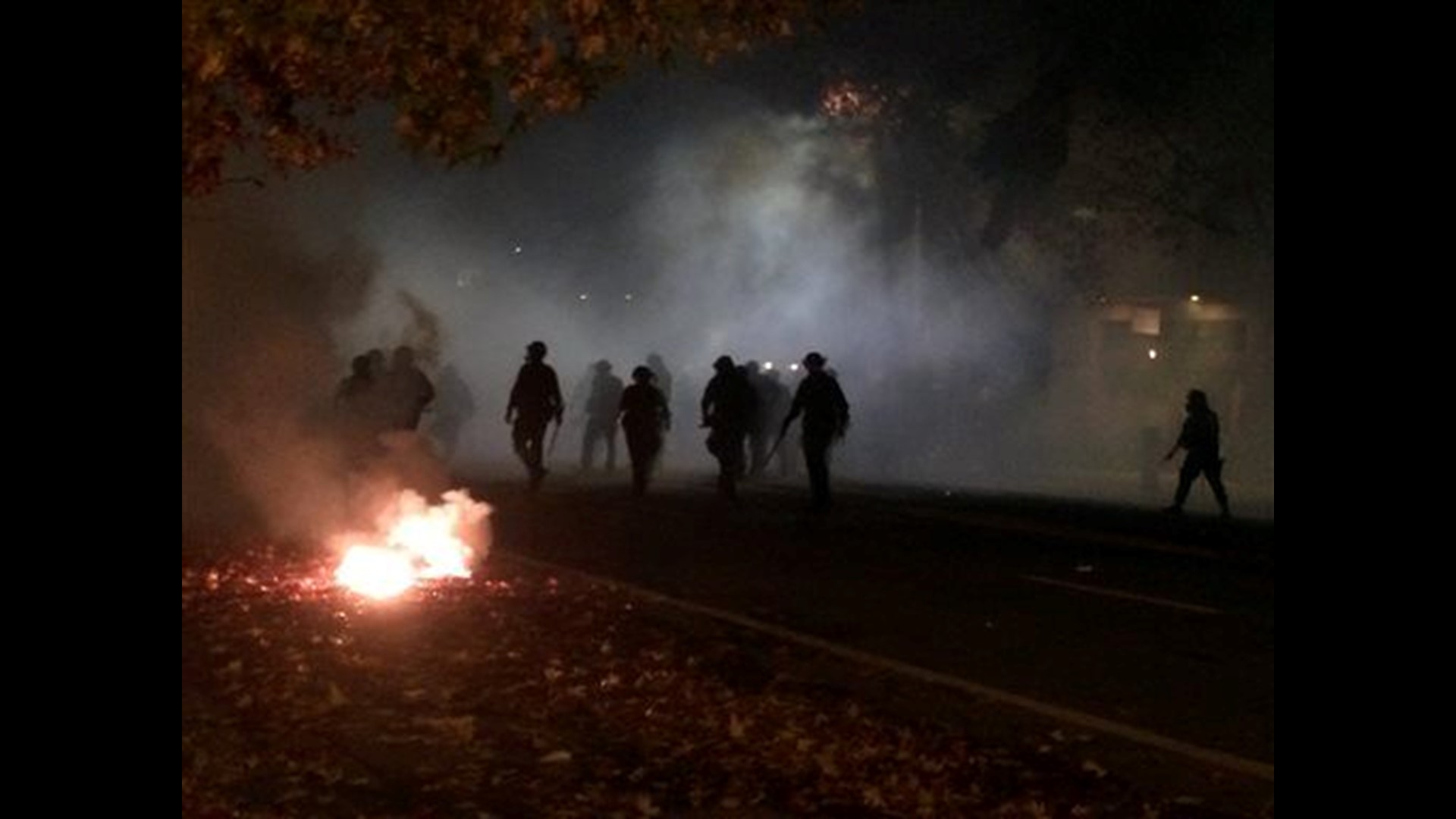 Second night of Berkeley protests turns violent | cbs8.com