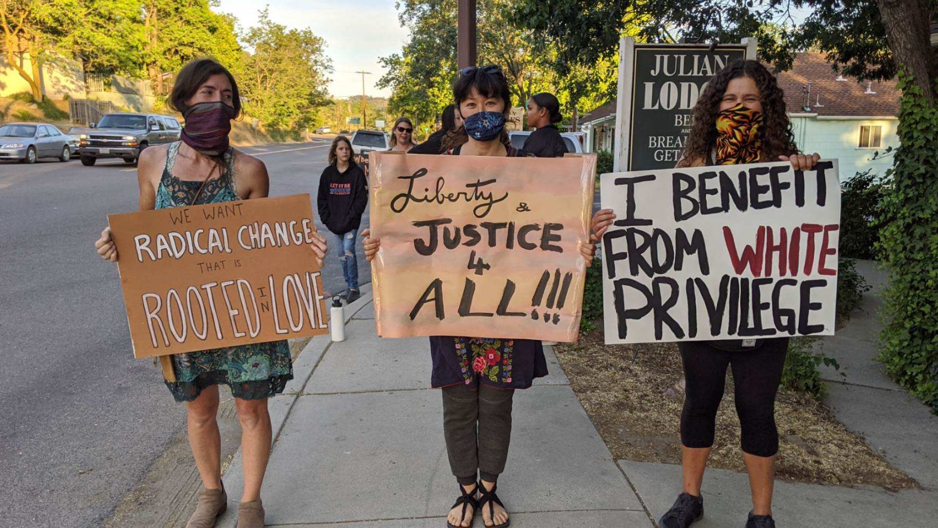 Thousands of San Diego protesters march from downtown to North Park and ...