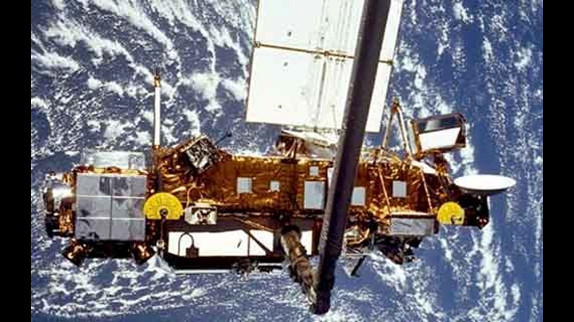 Falling satellite slows down, Earth strike delayed | cbs8.com