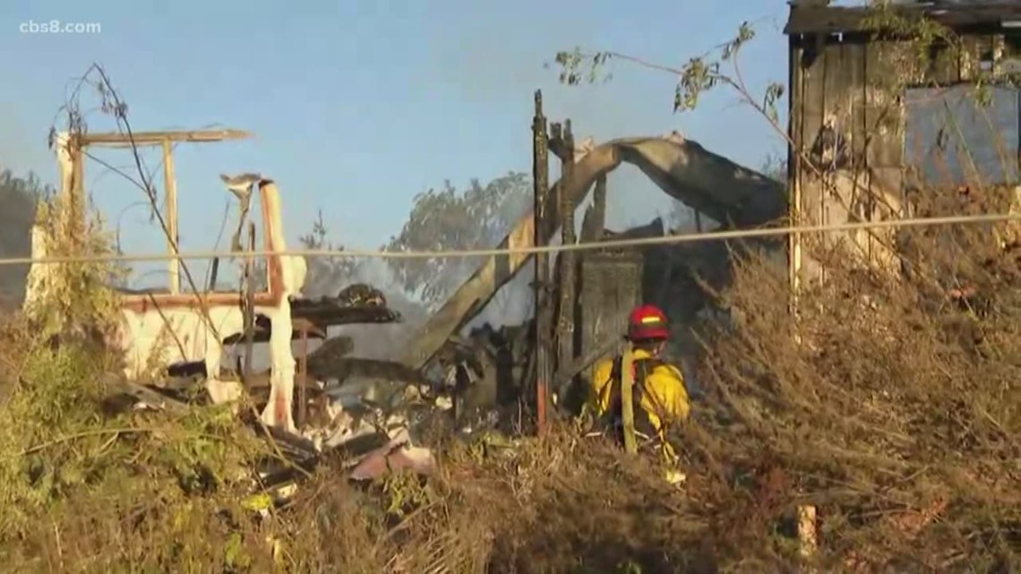One injury reported as fire crews battle Oceanside brush fire | cbs8.com