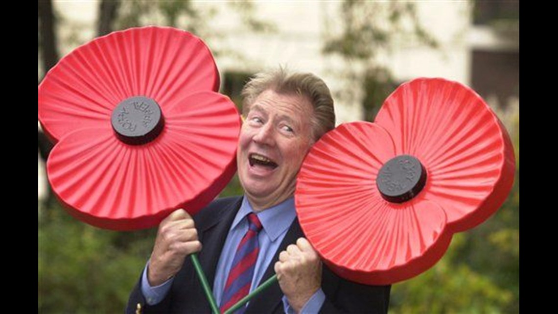 British entertainer Max Bygraves dies at age 89 | cbs8.com