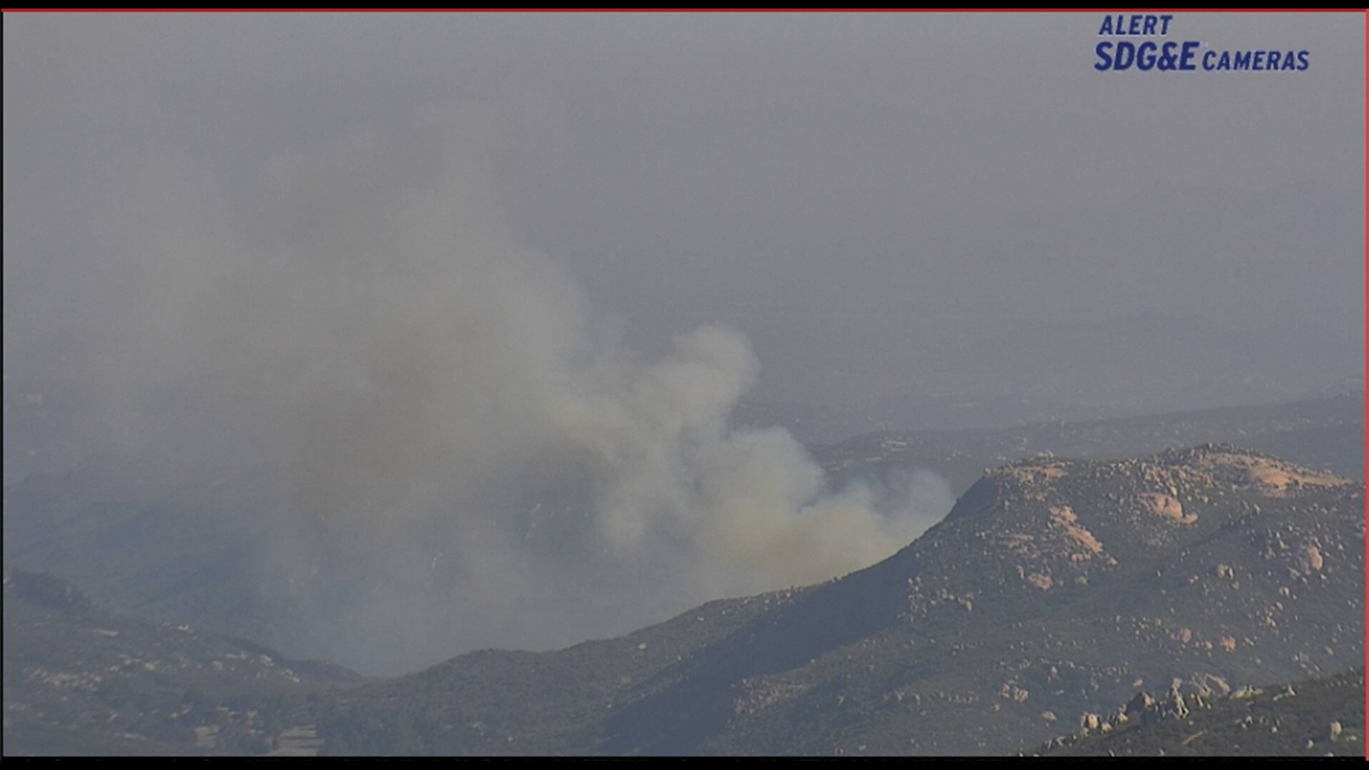 Brush fire prompts evacuations near Lake Morena | cbs8.com