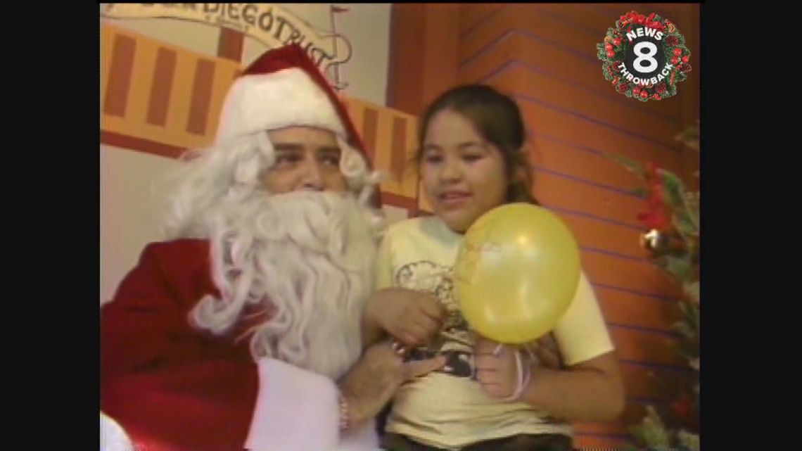 San Diego Police Chief Bill Kolender plays Santa Claus in 1979 | cbs8.com