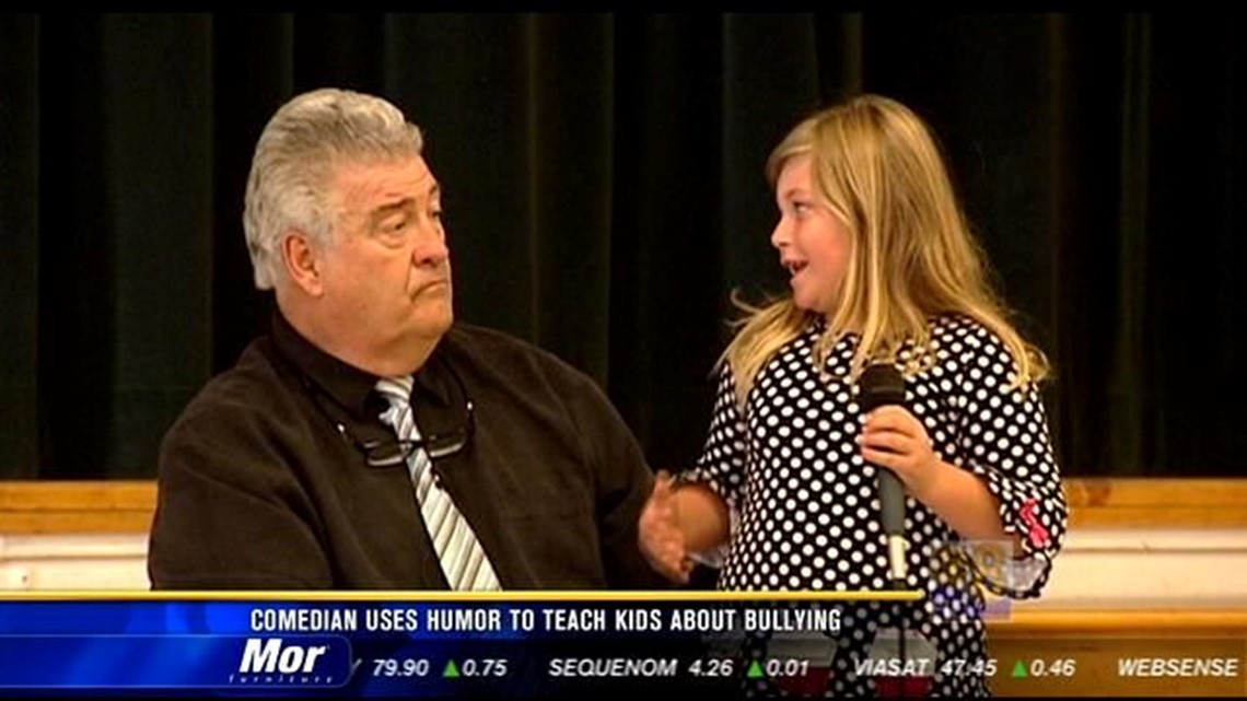 Comedian uses humor to teach kids about bullying | cbs8.com