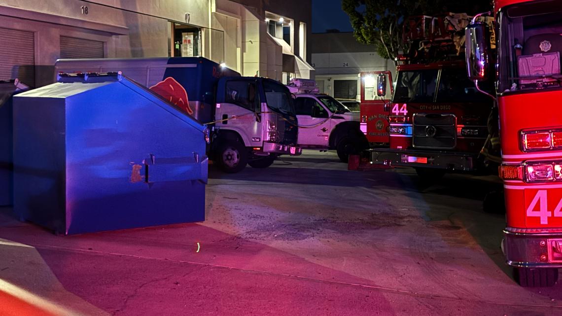 Man dies in Miramar after truck falls during tire change | cbs8.com