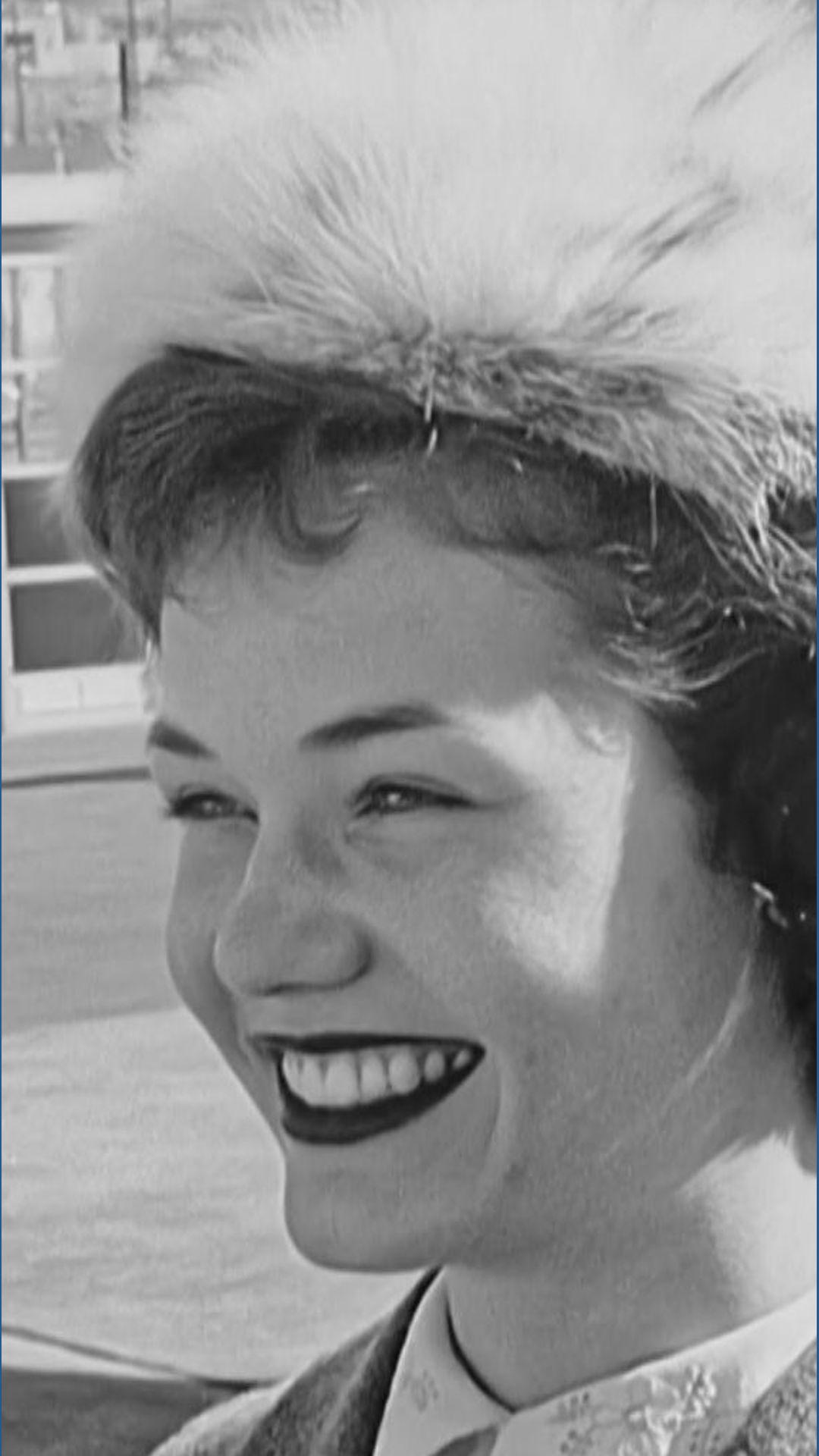 Miss America 1961 Nancy Anne Fleming arrives in San Diego November 1960 ...
