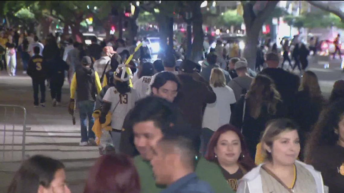 Padres fans keeping their hopes high despite Saturday's loss | cbs8.com