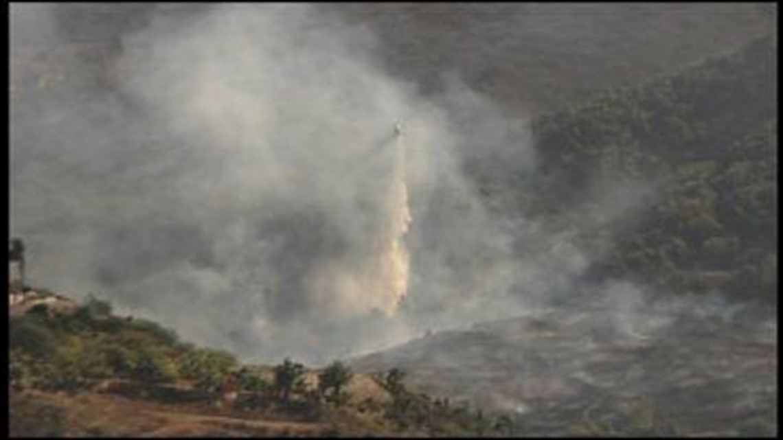 Air and ground crews tackle San Marcos brush fire | cbs8.com