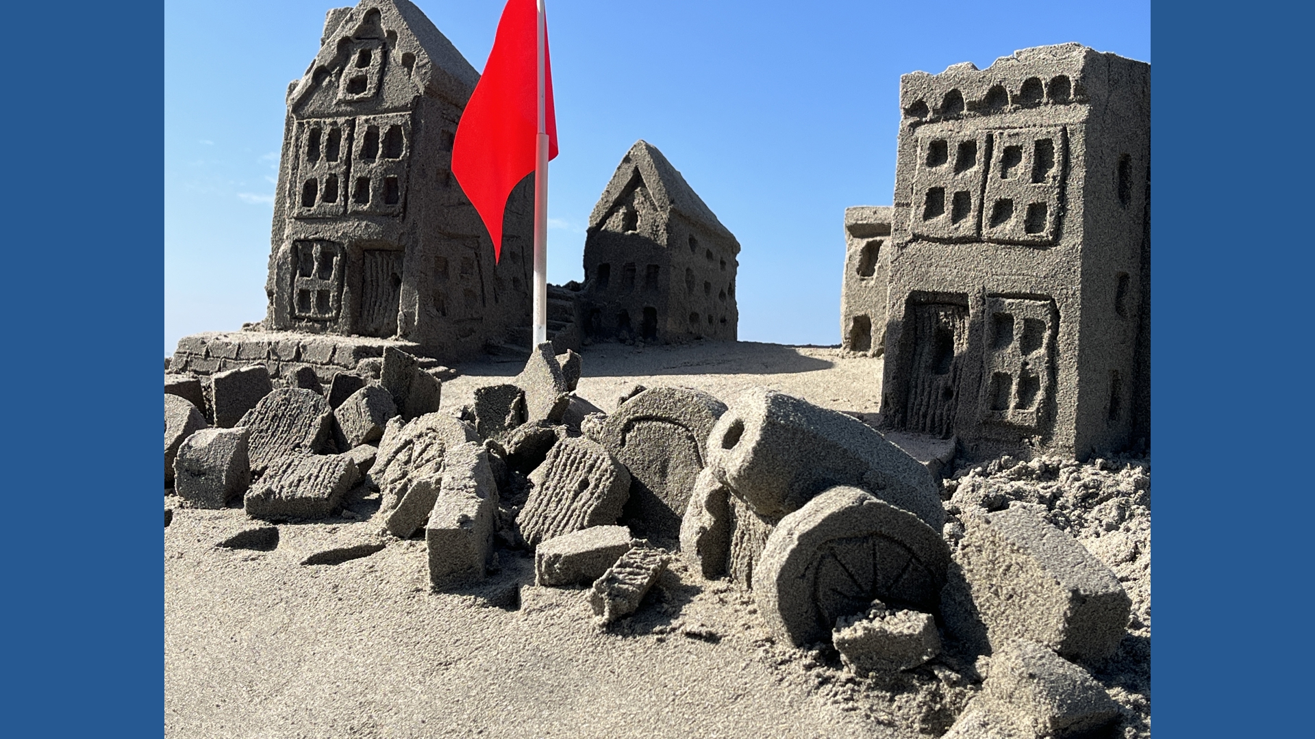 Coronado's Sandcastle man honors Les Misérables | cbs8.com