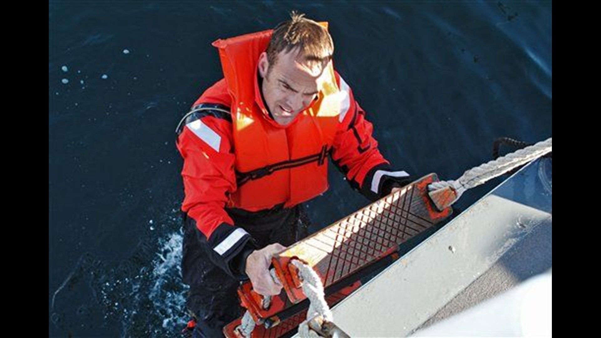 Coast Guard death after confrontation off CA coast | cbs8.com