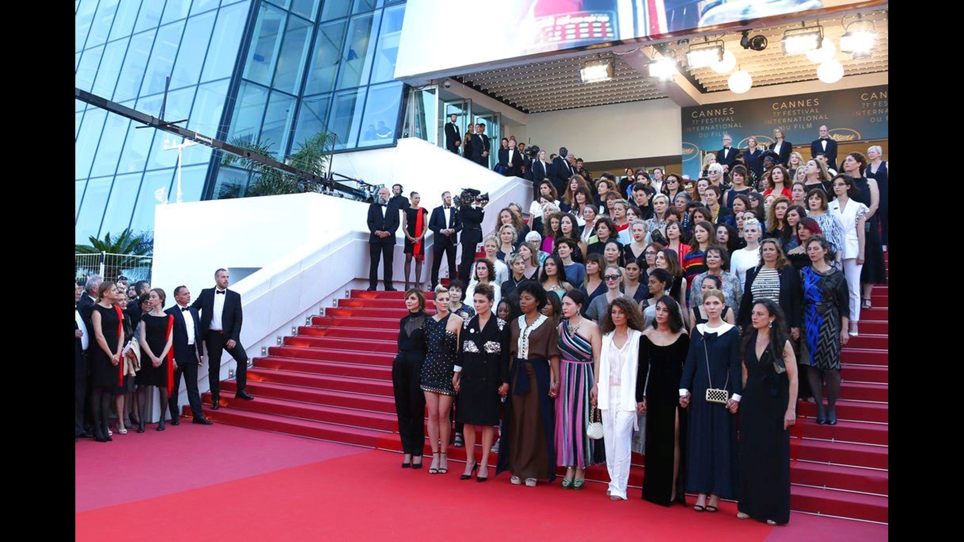 82 women walk the red carpet in Cannes film fest protest | cbs8.com