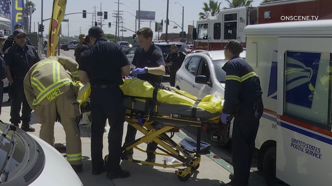 Postal worker struck by vehicle, seriously injured in South Bay | cbs8.com