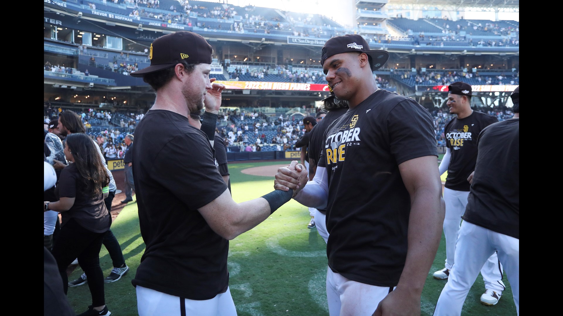 San Diego Padres party in clubhouse after clinching playoff spot | cbs8.com
