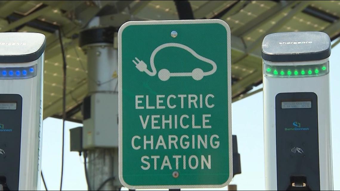 Boyfriend of missing Dia Abrams agrees to vacate ranch | cbs8.com