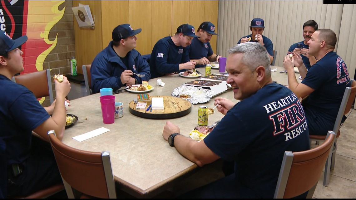 San Diego County firefighters celebrate Thanksgiving together | cbs8.com