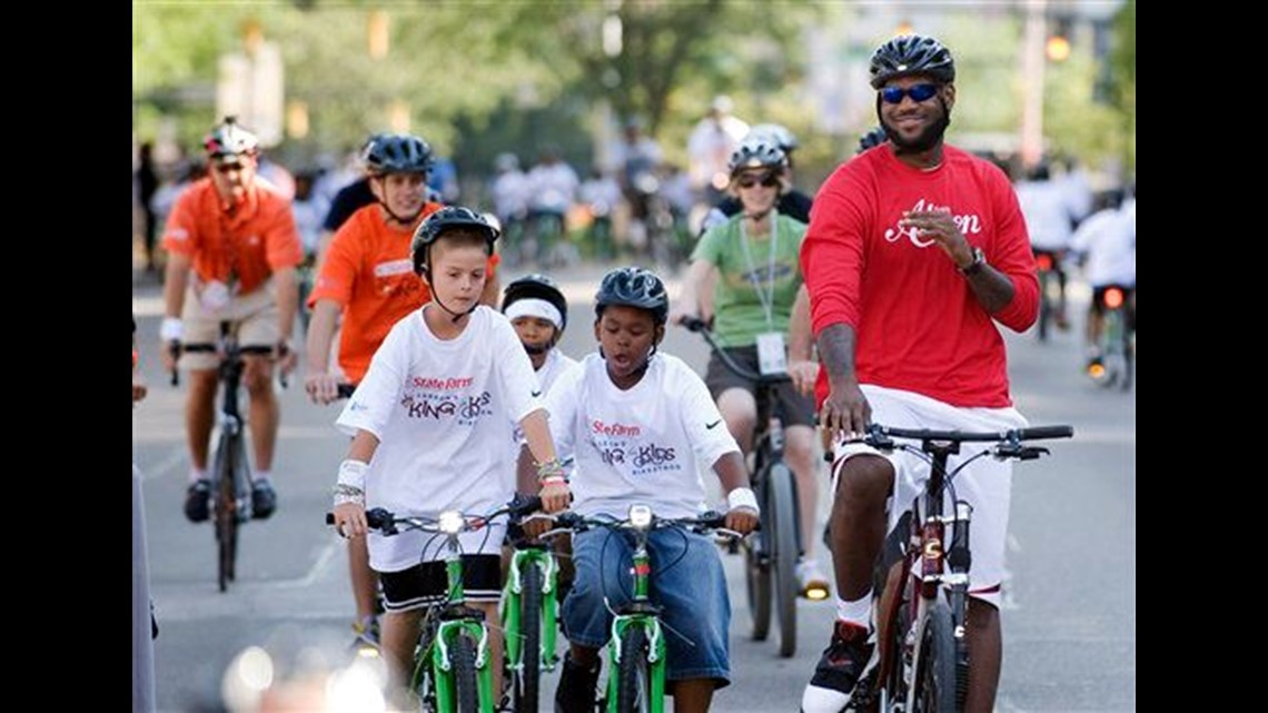 LeBron James thanks fans at annual bike-a-thon | cbs8.com