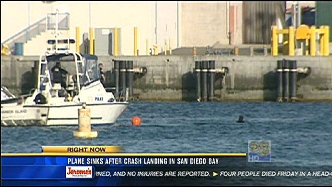 Plane sinks after crash landing in San Diego Bay | cbs8.com