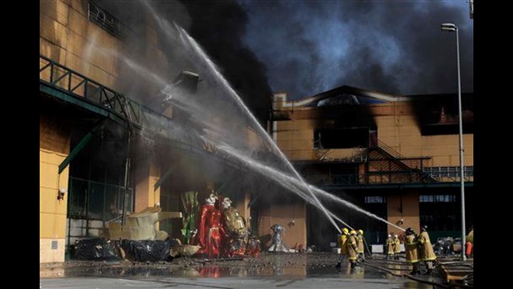 Fire in Rio destroys Carnival costumes and floats | cbs8.com