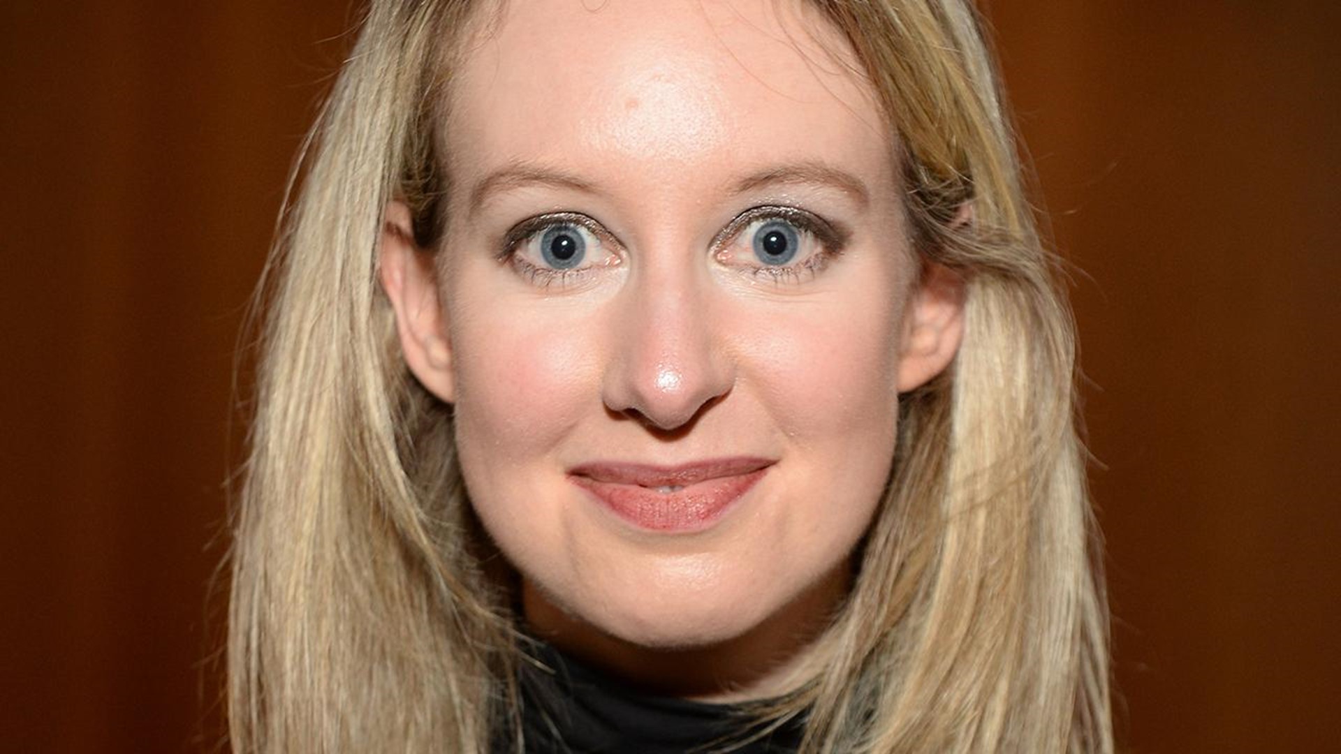 Elizabeth Holmes Spotted Walking With Her Hotel Heir Fiance, Dog Balto ...