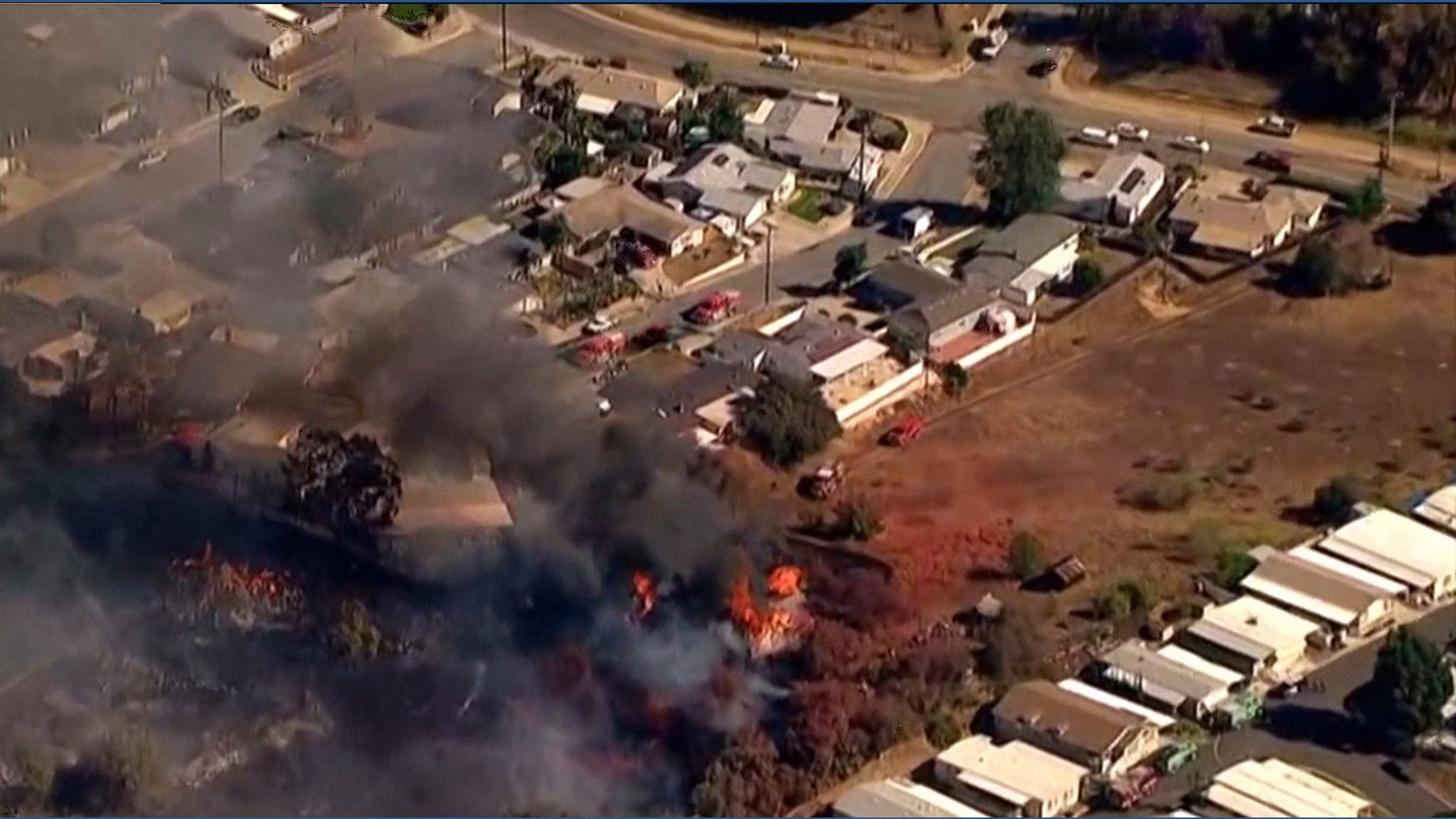 Brush fire, smoke, flames, any evacuations, map near Lakeside | cbs8.com