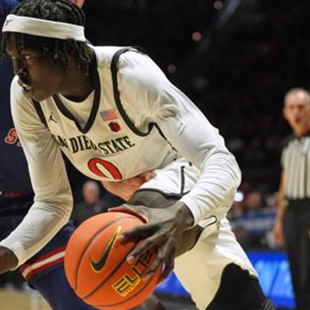 Gwath scores 18, San Diego State beats Fresno State 71-52 | cbs8.com