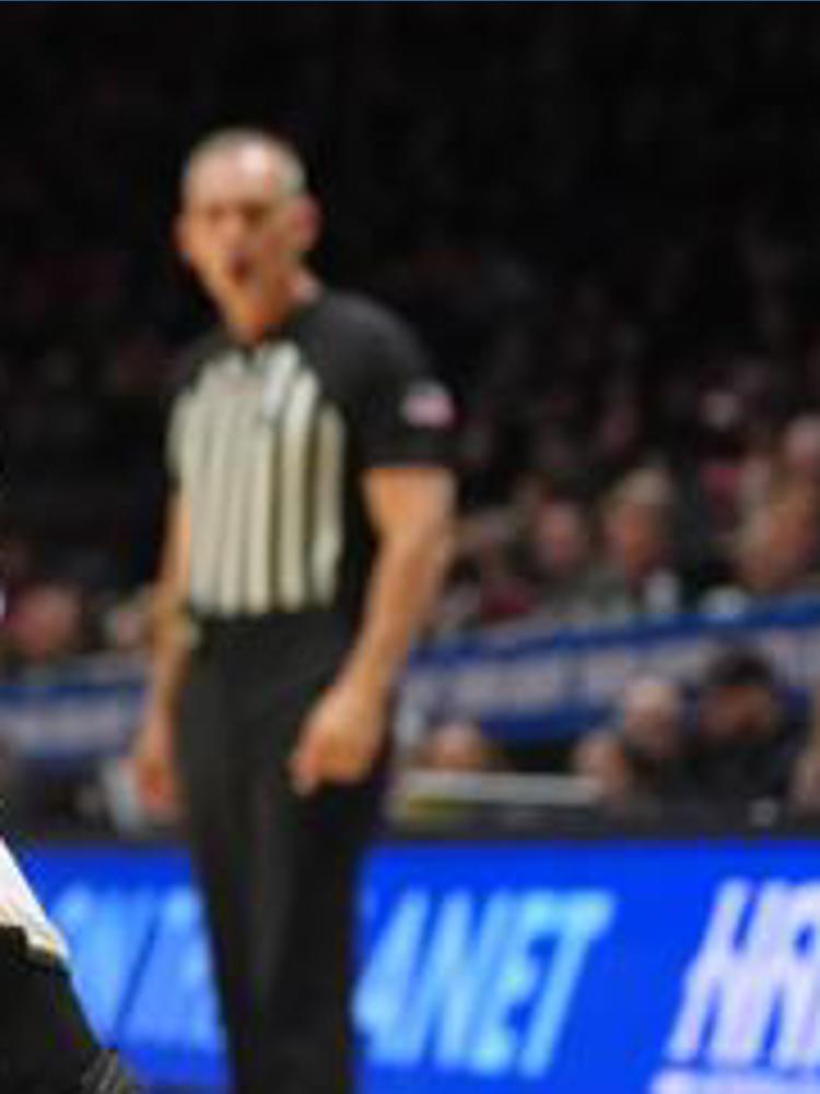 Gwath scores 18, San Diego State beats Fresno State 71-52 | cbs8.com