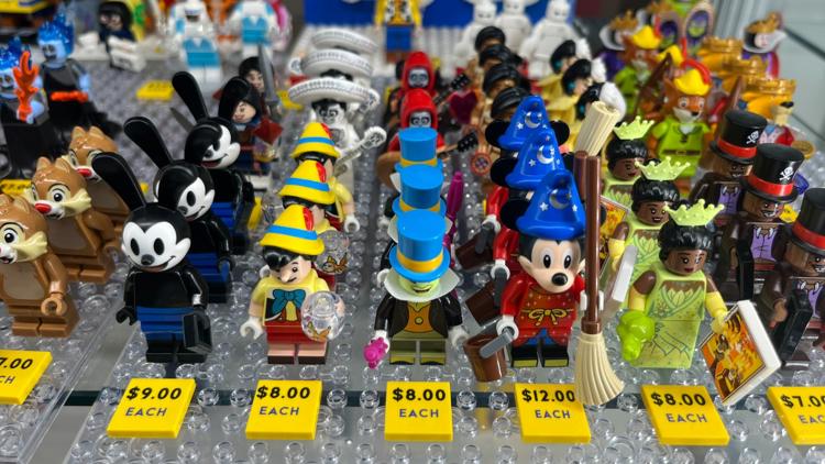 Bricks & Minifigs shop turns your old Legos into loot | cbs8.com
