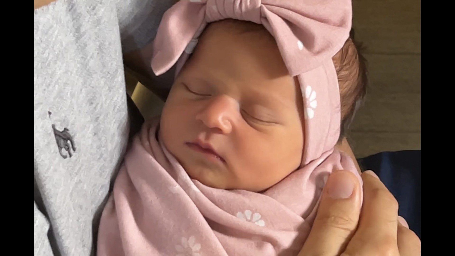 First baby born at Sharp Grossmont returns for his firstborn | cbs8.com