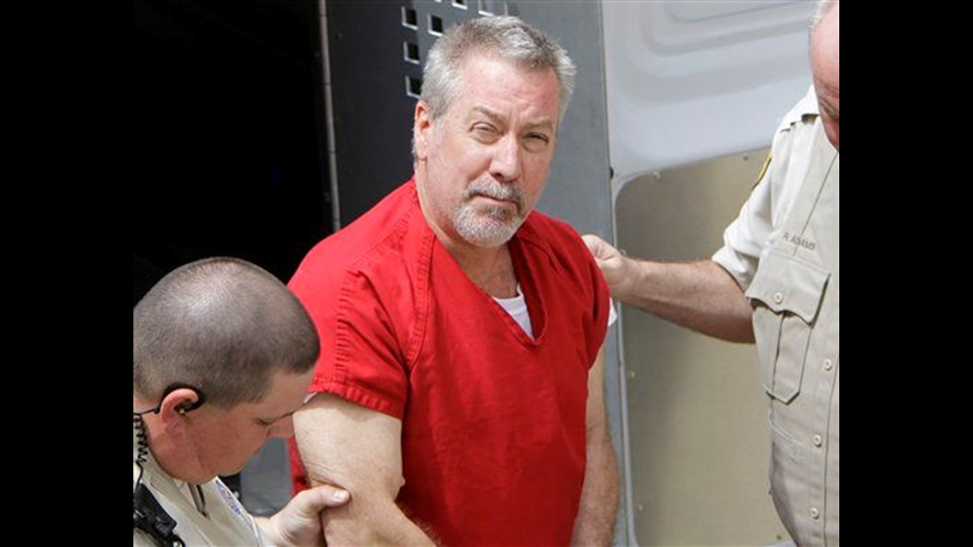 Drew Peterson screams, gets prison in wife's death | cbs8.com