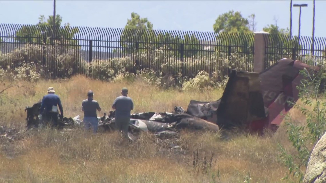 6 dead after Cessna aircraft crashes in field near Murrieta | cbs8.com