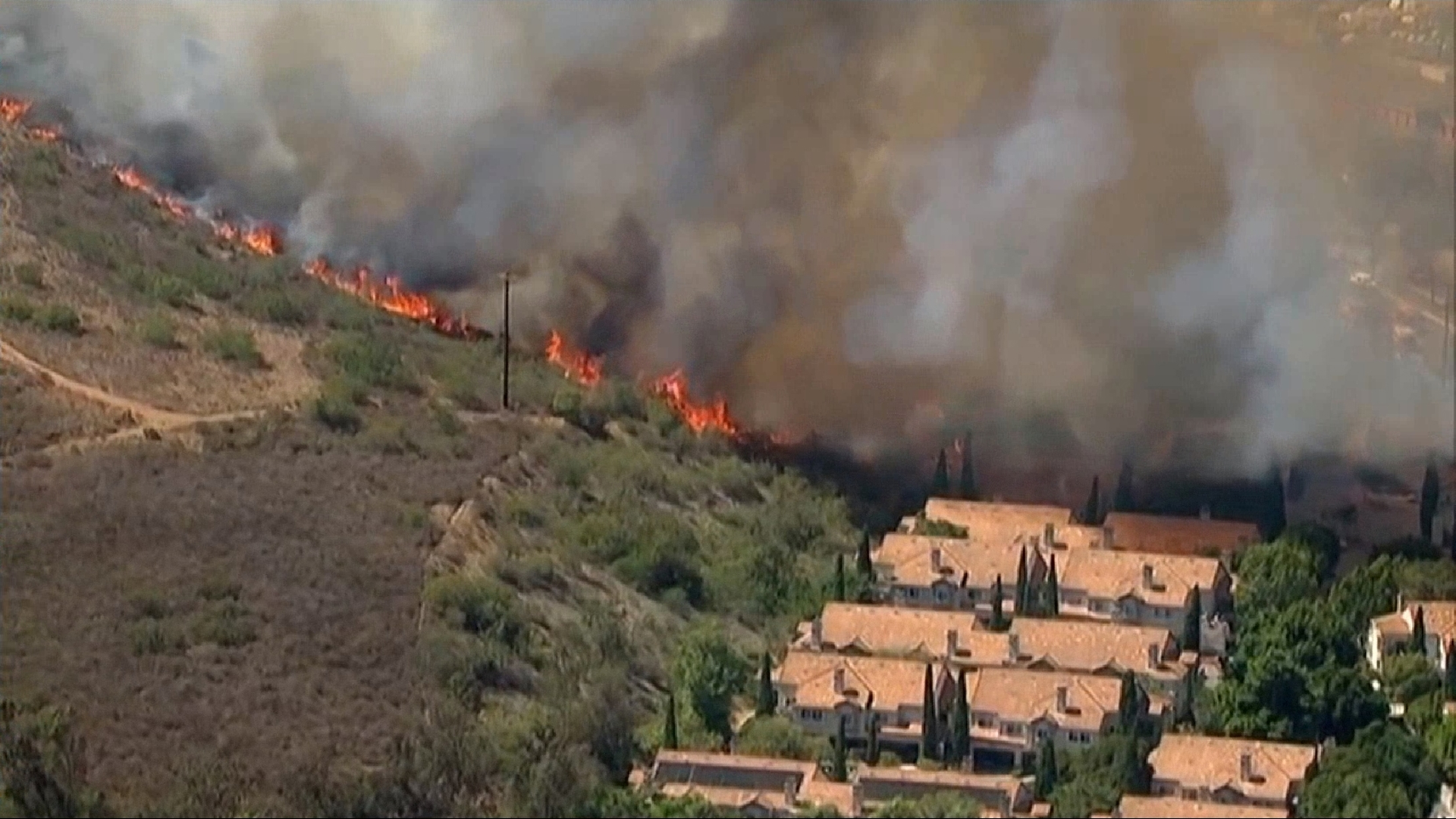 Brush fire, smoke, flames, any evacuations, map in Rancho Bernardo, San ...