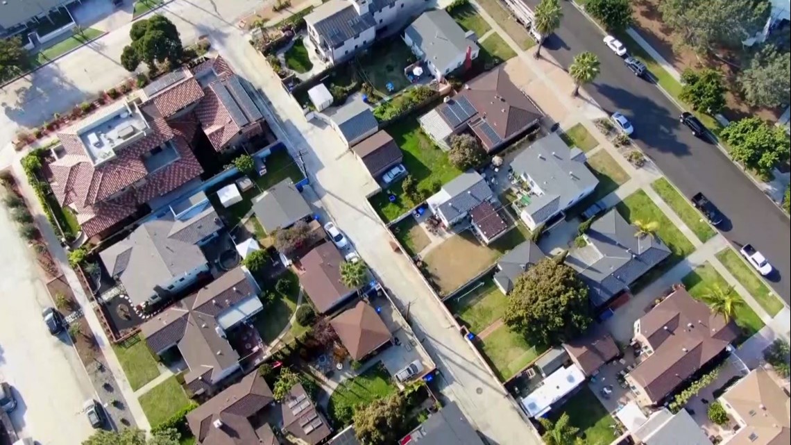 San Diego County population is declining, tens of thousands of ...