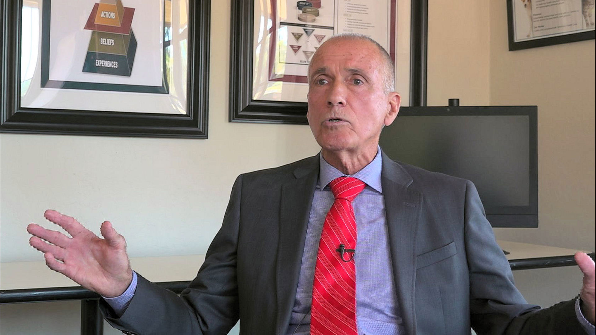 Veterinarian Craig Mohnacky talks about lawsuit filed by Fallbrook ...