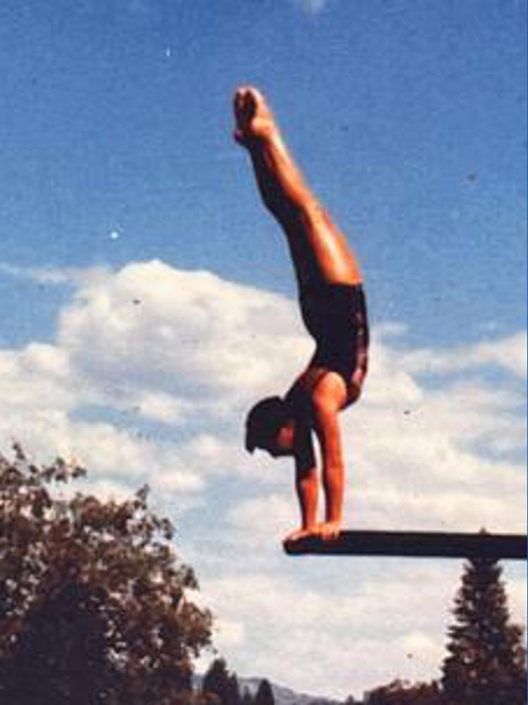'Handstand Grandma': 92-year-old Carlsbad woman defies age with ...