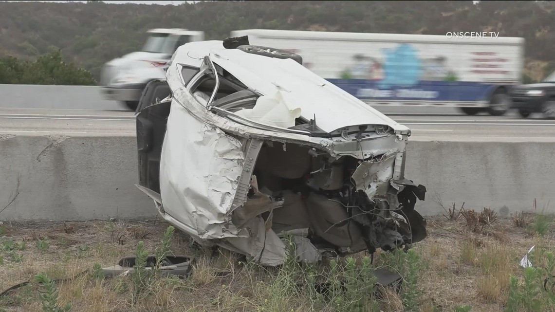 Man ejected from car; dies on Interstate 15 freeway in San Diego | cbs8.com