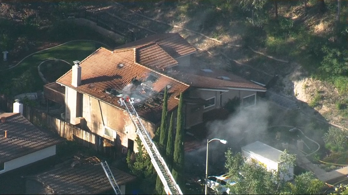Crews knock down house fire in Scripps Ranch | cbs8.com
