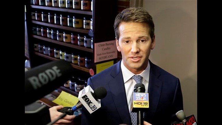 Sudden fall: Illinois Rep. Aaron Schock is resigning | cbs8.com