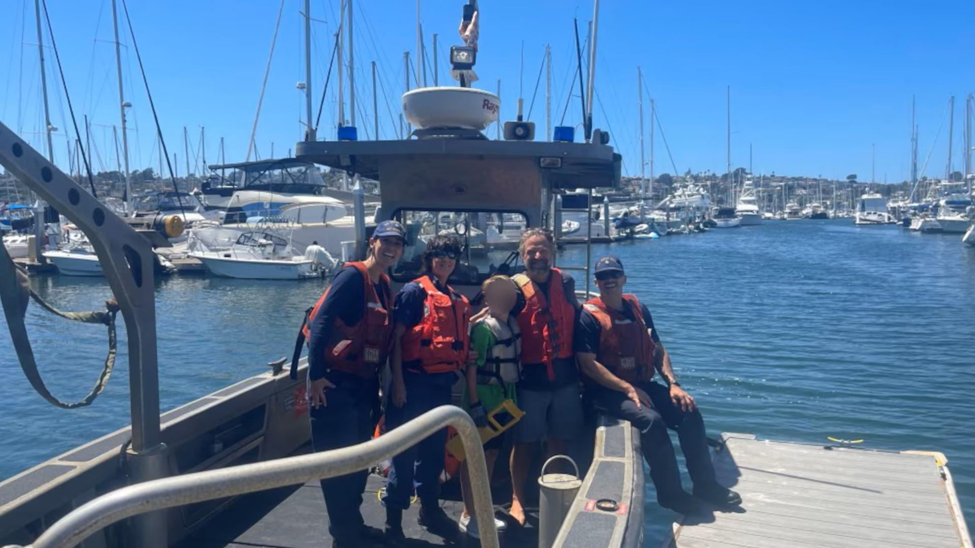 Child rescued from sinking sailboat at San Diego Bay | cbs8.com