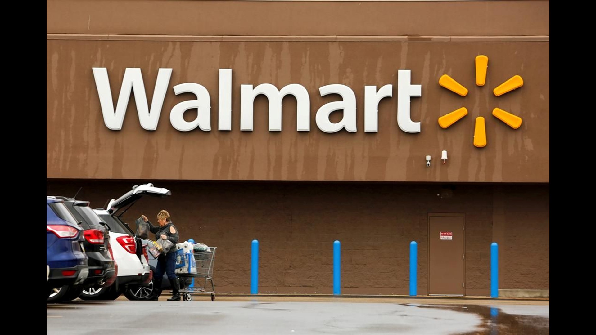 Walmart removes Cosmopolitan magazine from checkout aisles | cbs8.com